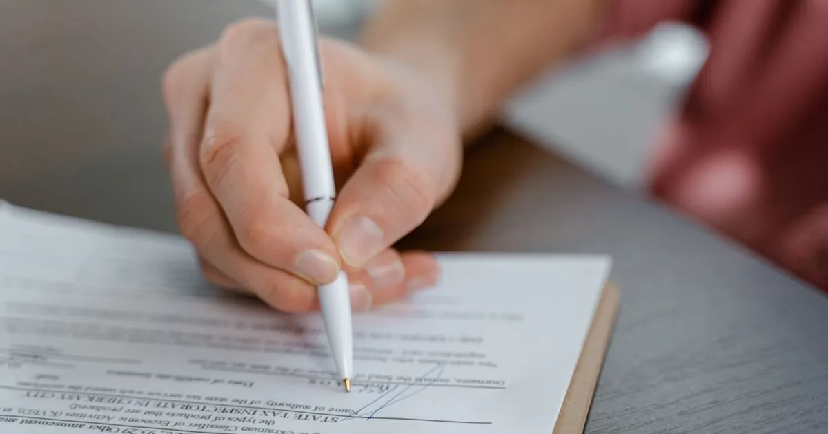 Contractor vs Employee in India: Classification Rules, Risks, and How ...